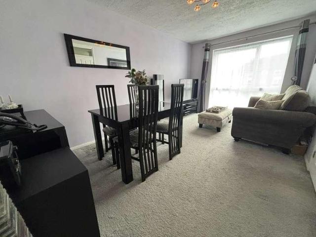 1 bed flat for sale
