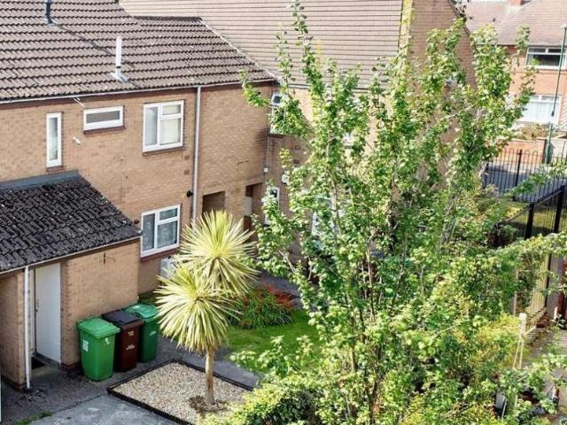 1 bed flat for sale