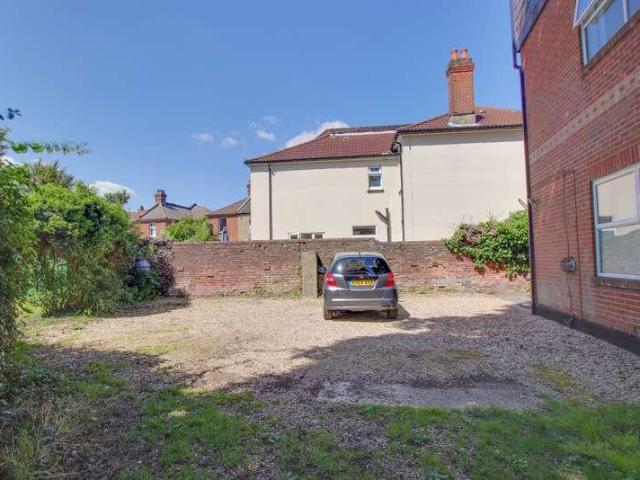 1 bed flat for sale