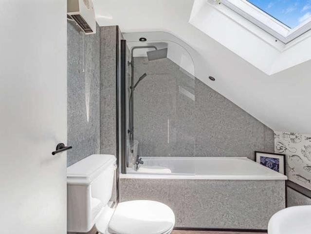 1 bed flat for sale