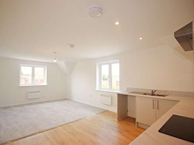1 bed flat for sale