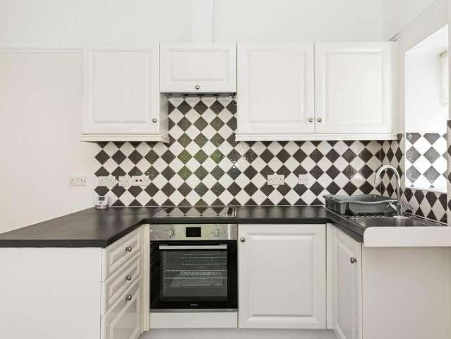 1 bed flat for sale