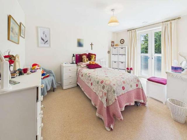 1 bed flat for sale