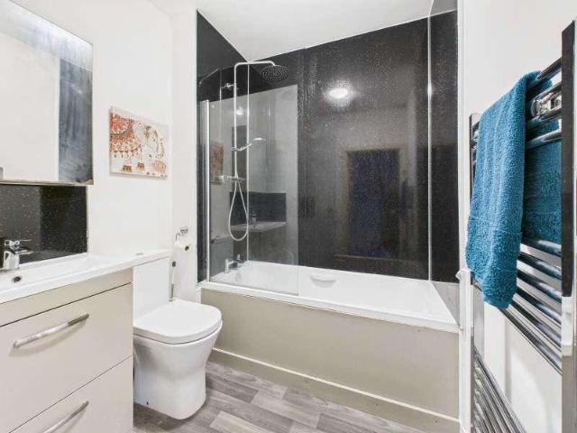 1 bed flat for sale