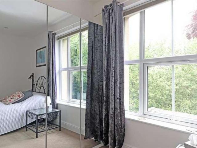 1 bed flat for sale