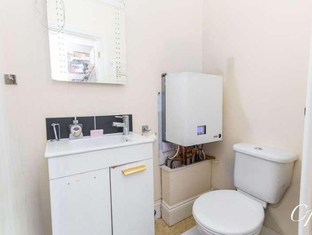 1 bed flat for sale