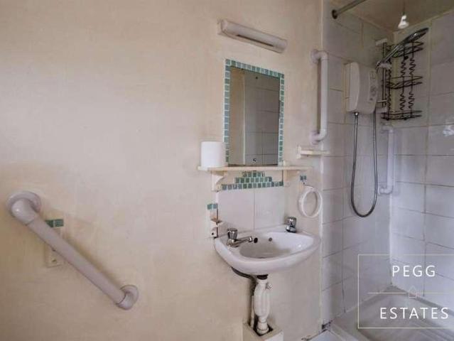 1 bed flat for sale