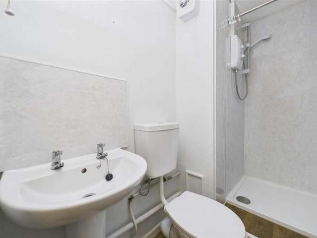 1 bed flat for sale