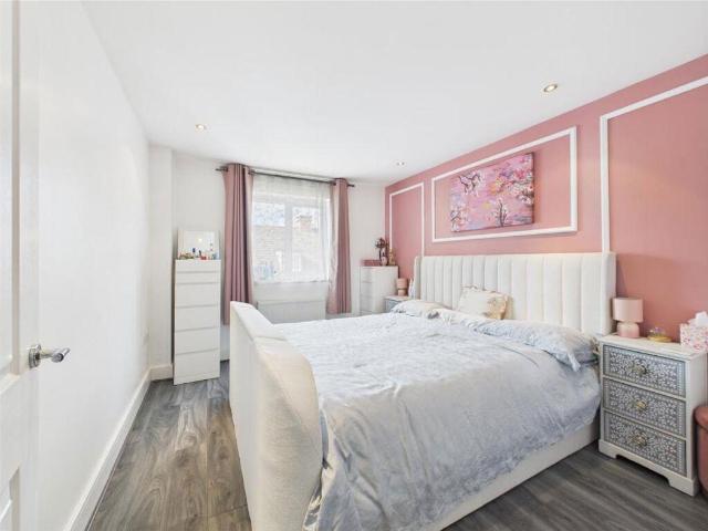 1 bed flat for sale