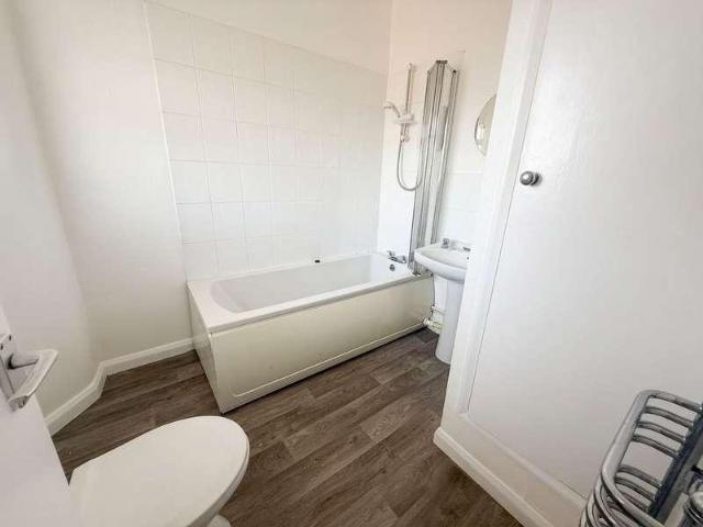 1 bed flat for sale
