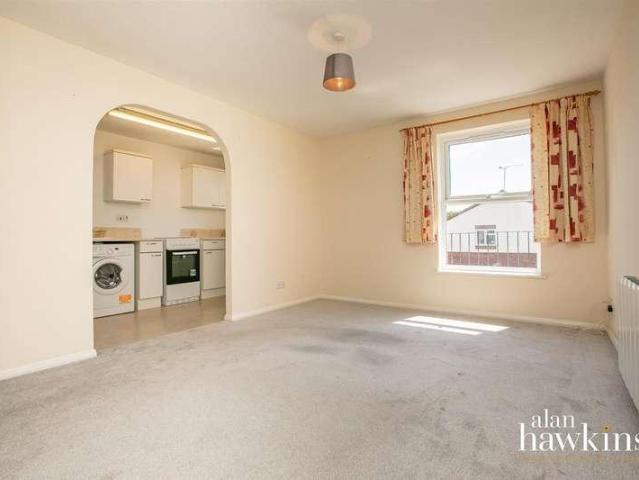 1 bed flat for sale
