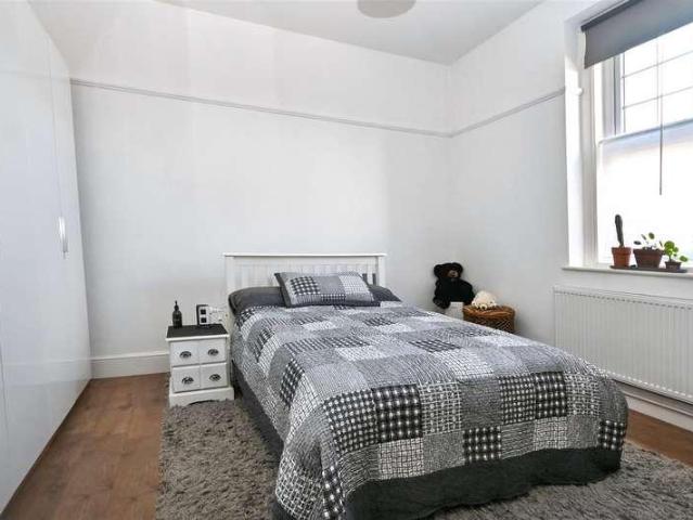 1 bed flat for sale