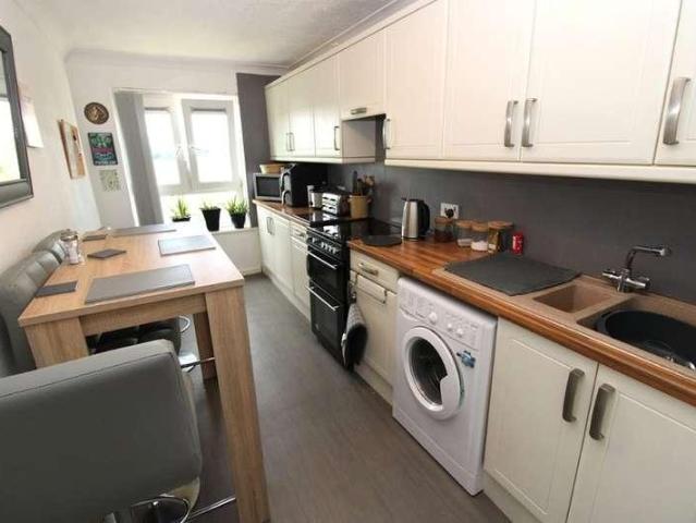 1 bed flat for sale