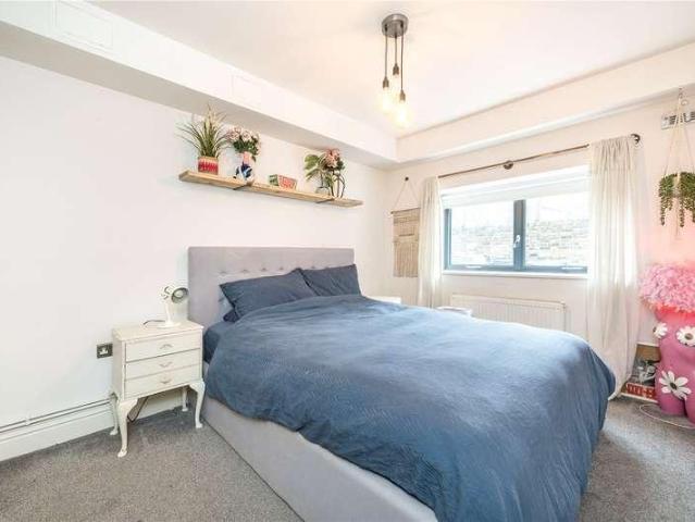1 bed flat for sale