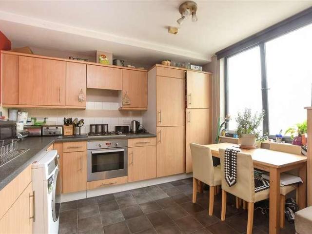 1 bed flat for sale