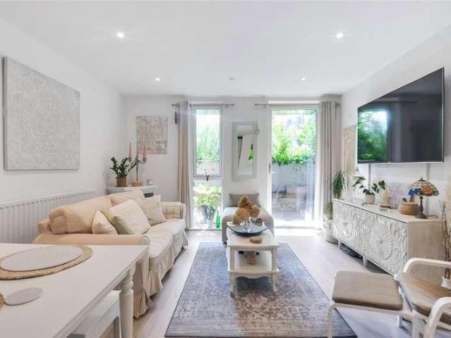 1 bed flat for sale