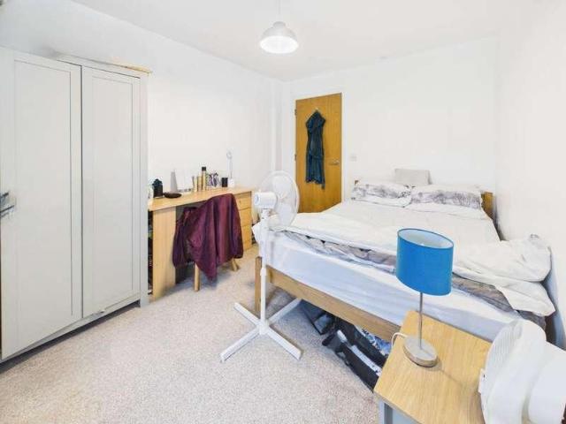 1 bed flat for sale