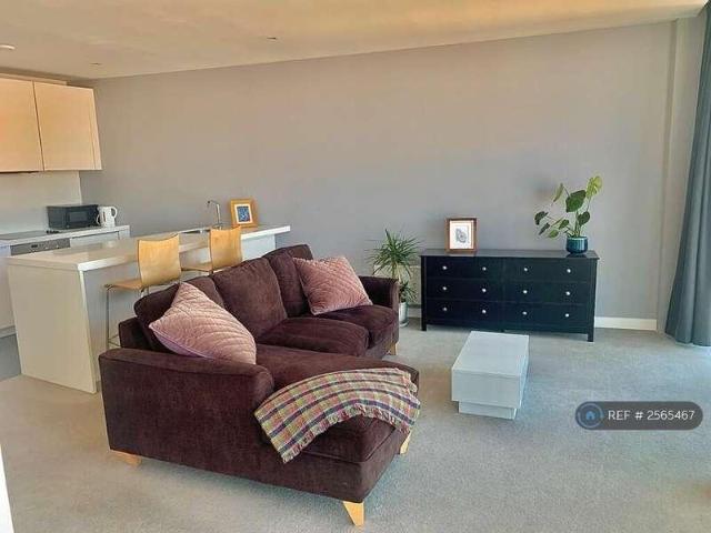 1 bed flat for sale