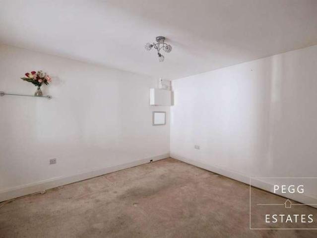1 bed flat for sale