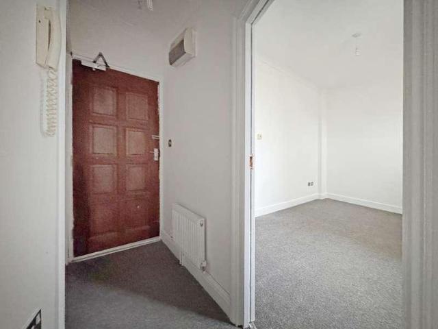 1 bed flat for sale