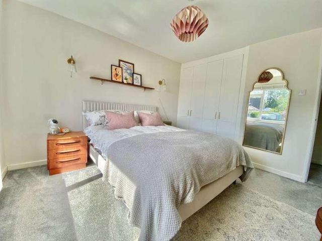 1 bed flat for sale