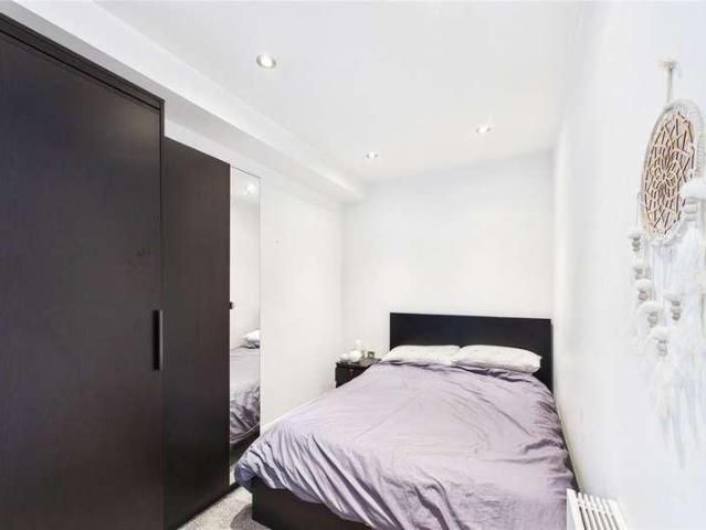 1 bed flat for sale