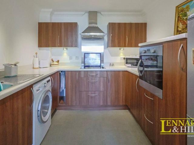 1 bed flat for sale