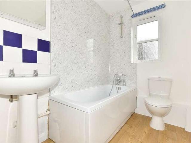 1 bed flat for sale