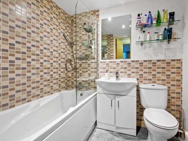 1 bed flat for sale