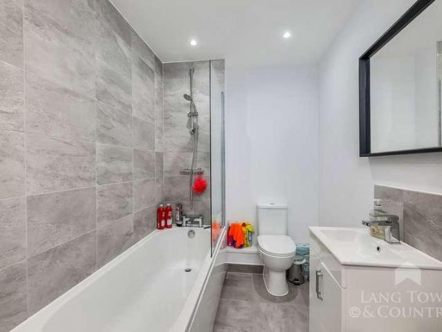 1 bed flat for sale