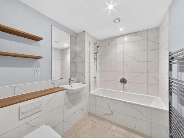 1 bed flat for sale