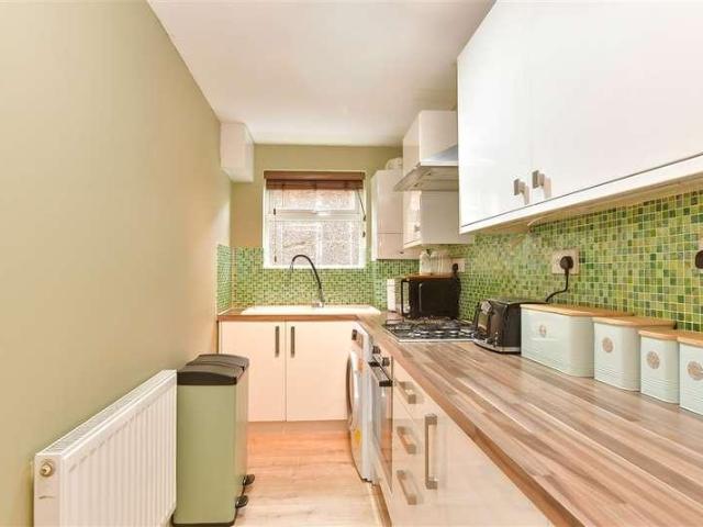 1 bed flat for sale