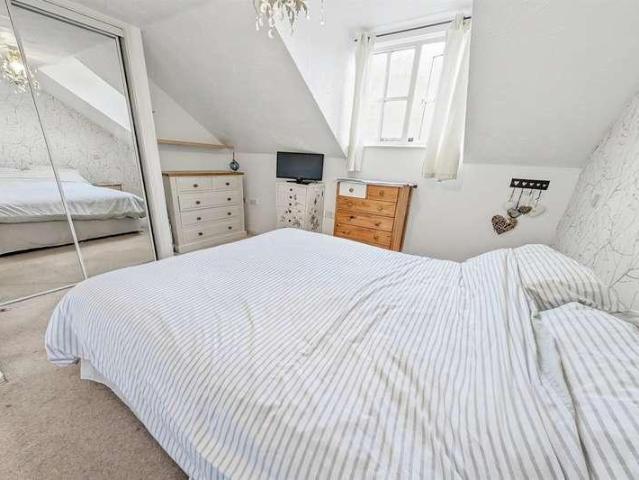 1 bed flat for sale