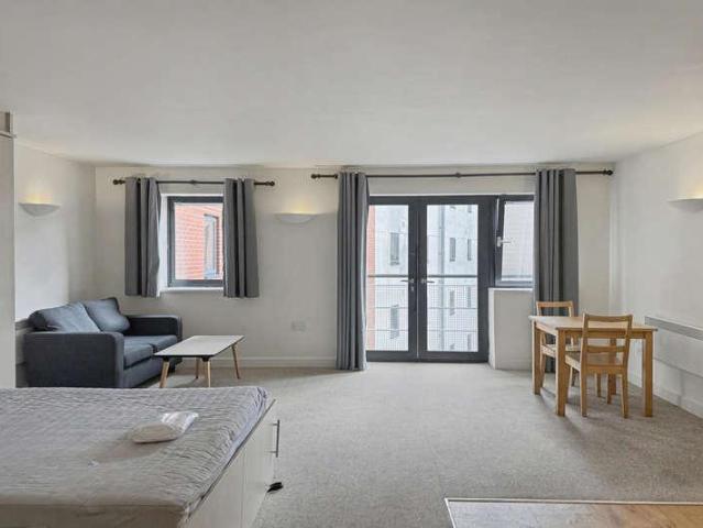 1 bed flat for sale