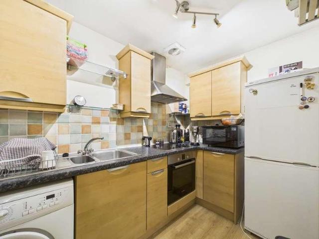 1 bed flat for sale