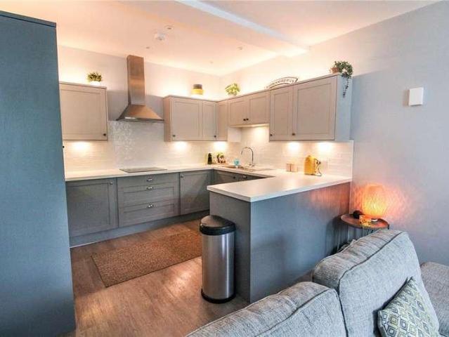 1 bed flat for sale