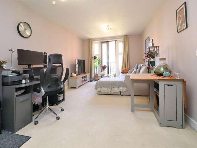 1 bed flat for sale