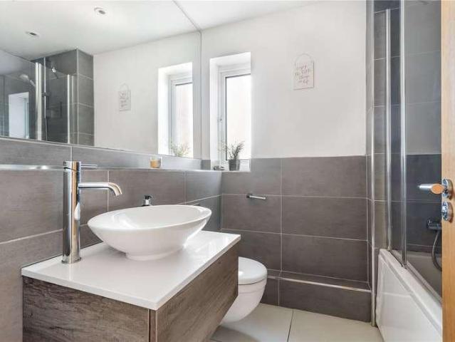 1 bed flat for sale
