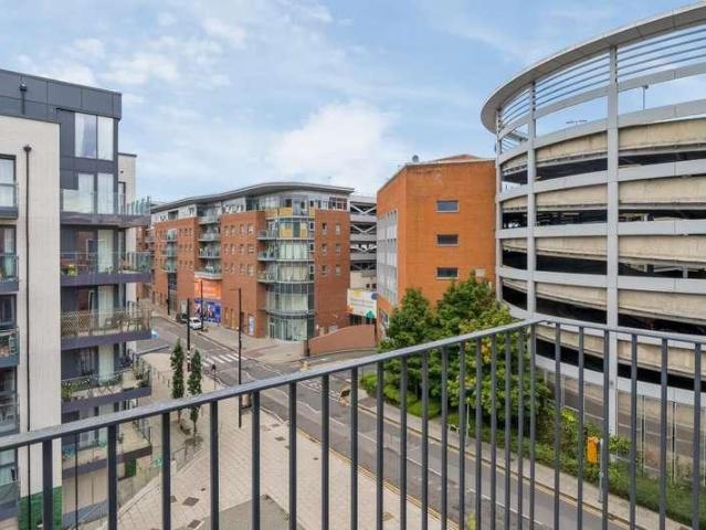 1 bed flat for sale