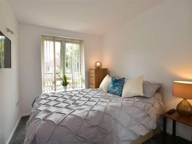 1 bed flat for sale