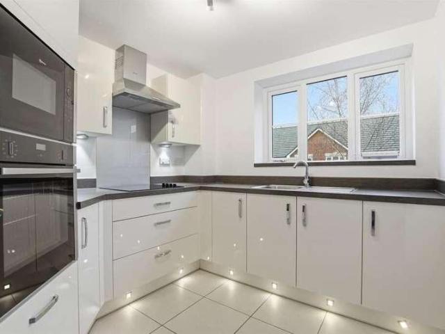 1 bed flat for sale