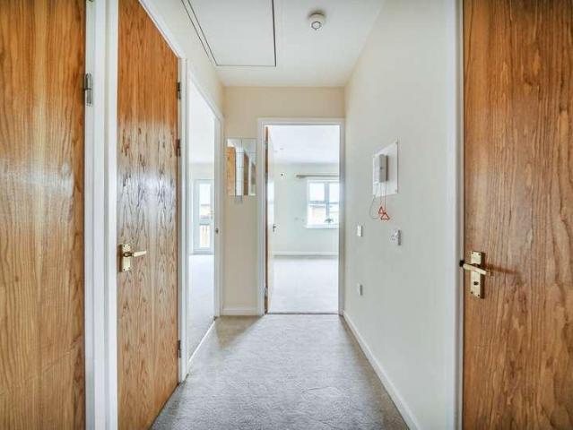 1 bed flat for sale