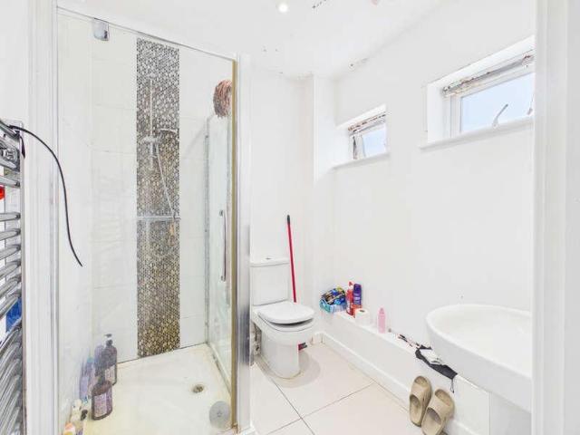 1 bed flat for sale