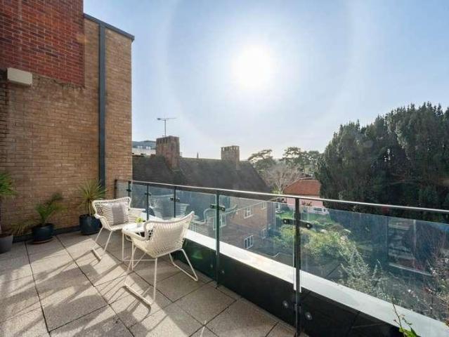 1 bed flat for sale