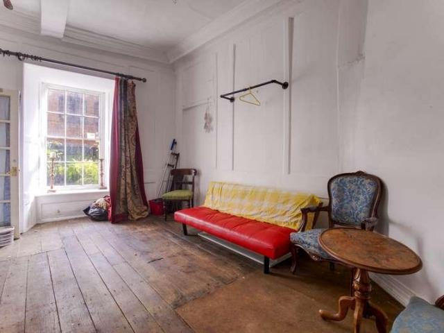 1 bed flat for sale