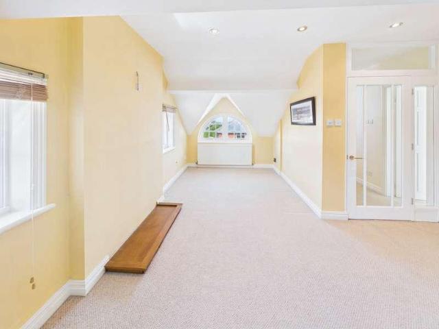 1 bed flat for sale