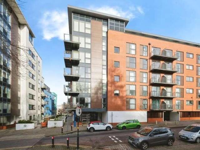 1 bed flat for sale