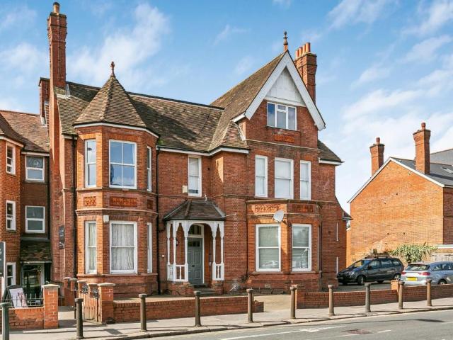 1 bed flat for sale