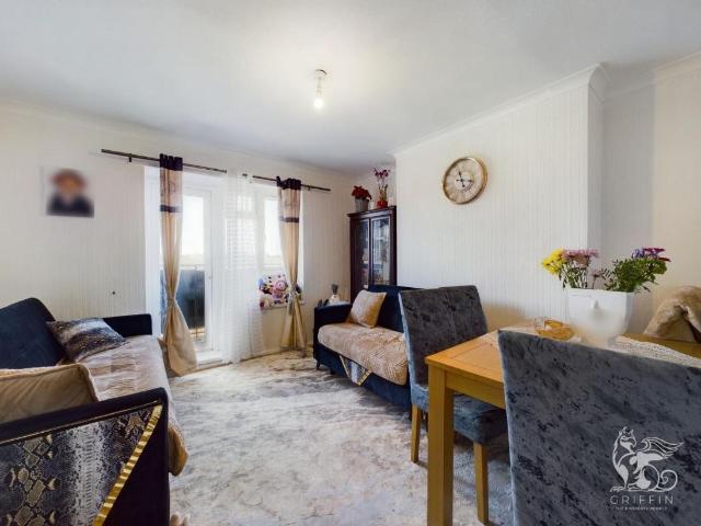 1 bed flat for sale