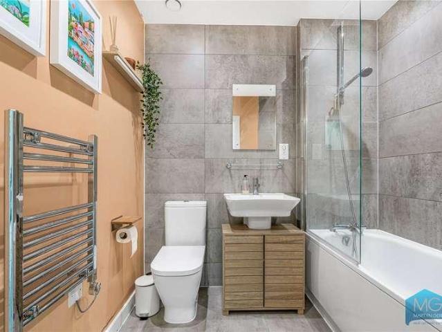 1 bed flat for sale